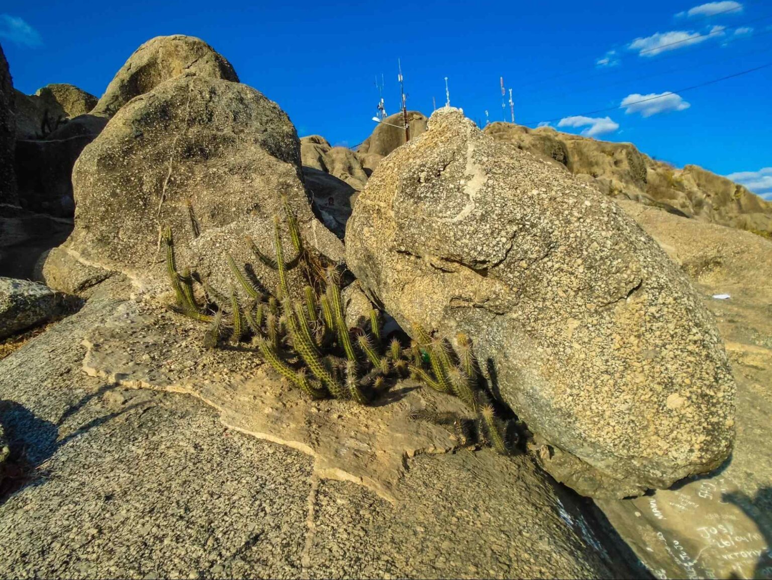 Quixadá, CE: Guia para aproveitar o ecoturismo e muito mais