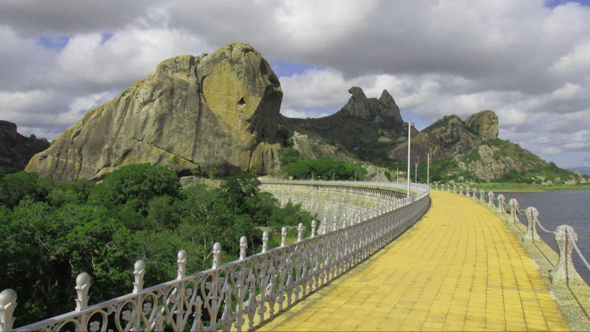 Quixadá, CE: Guia para aproveitar o ecoturismo e muito mais